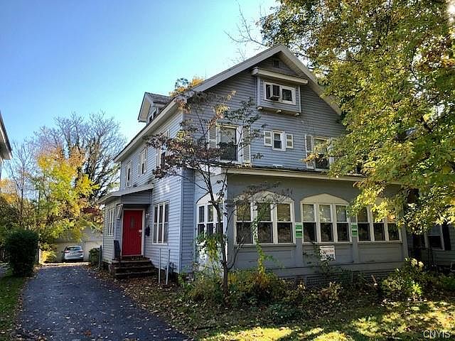907 Comstock Ave, Syracuse, NY 13210 | Zillow