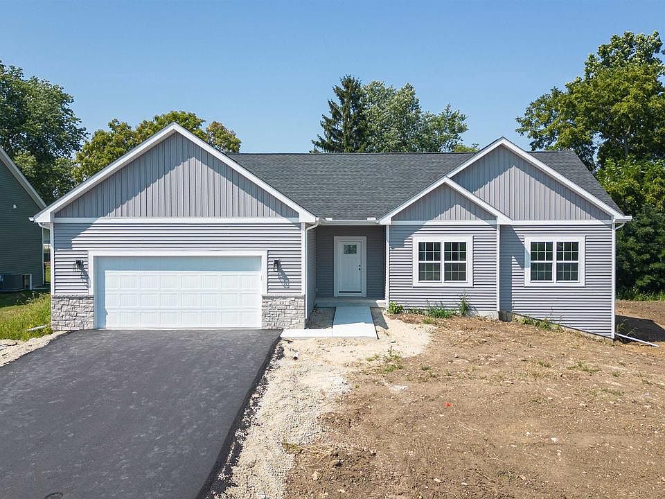 402 LuAnn Kay Lane, Orfordville, WI 53576 | Zillow