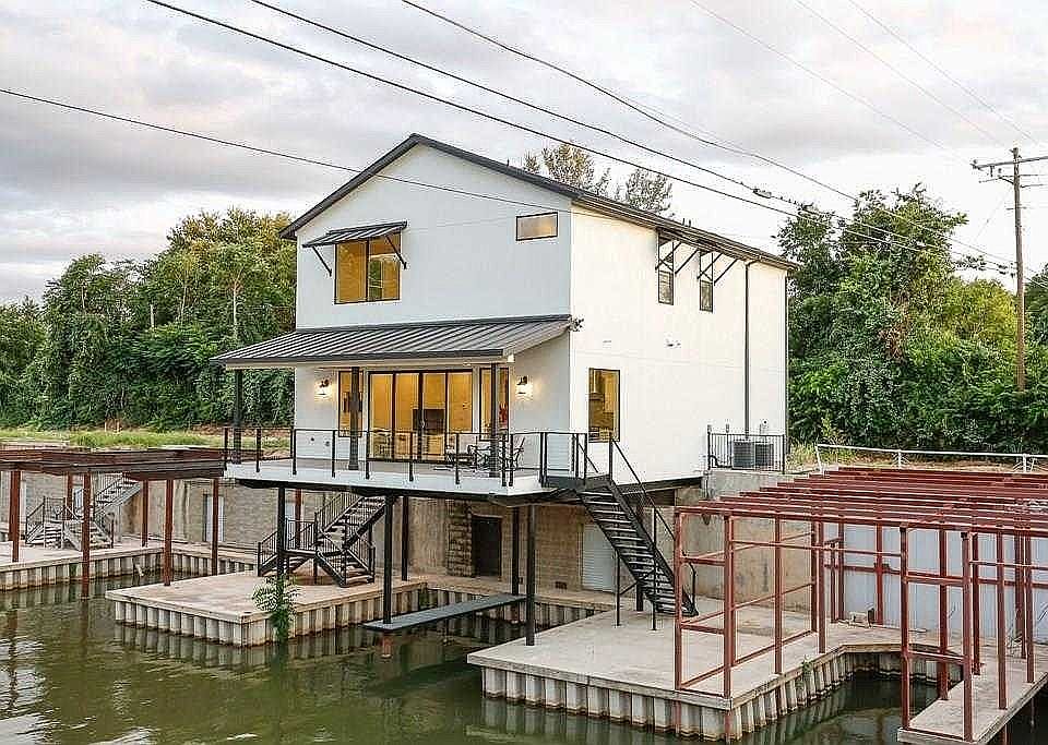 940 Euel Moore Dr Kingsland, TX, 78639 - Apartments for Rent | Zillow