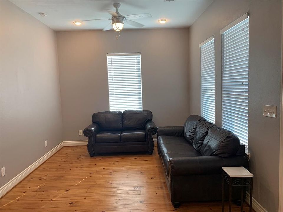 5723 Maco St, Galveston, TX 77551 | Zillow