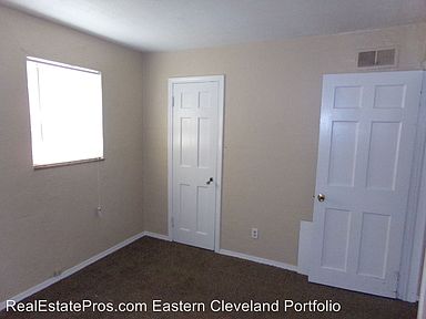 285 E 200th St, Euclid, OH 44123 | Zillow