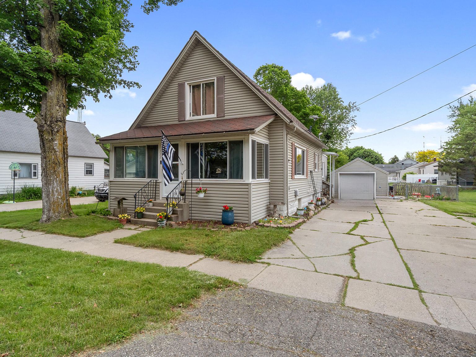 111 Greenleaf, Onsted, MI 49265 | MLS #25025430 | Zillow