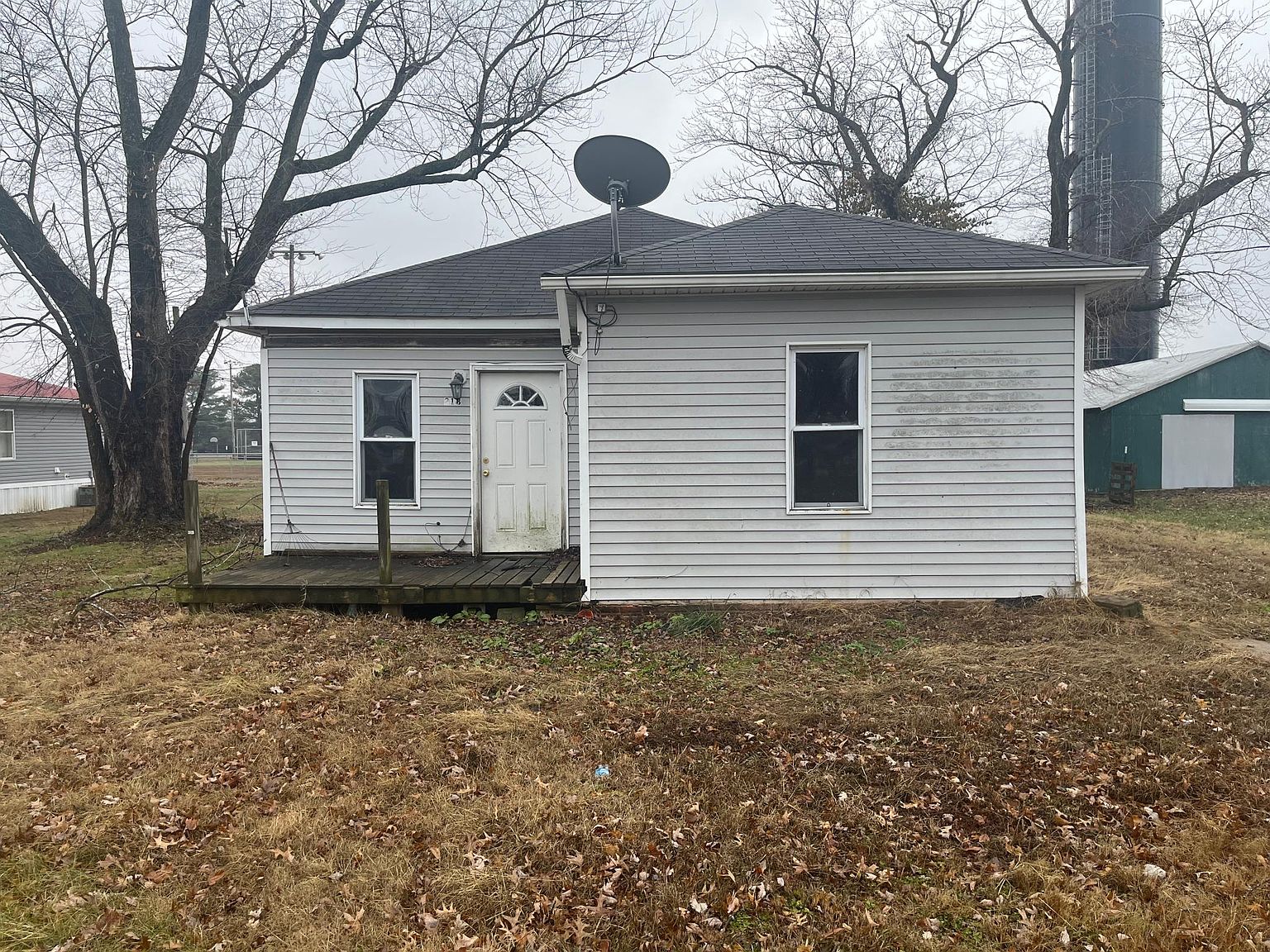 218 W 5th St, Cutler, IL 62238 | Zillow