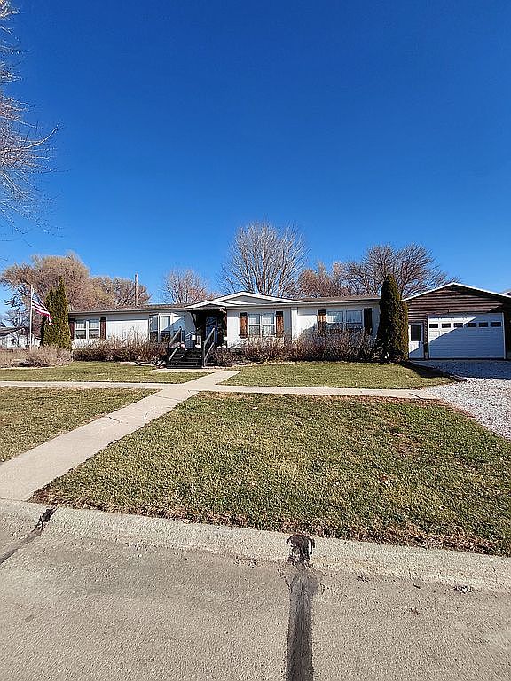 410 S 7th St, Lyons, NE 68038 | Zillow