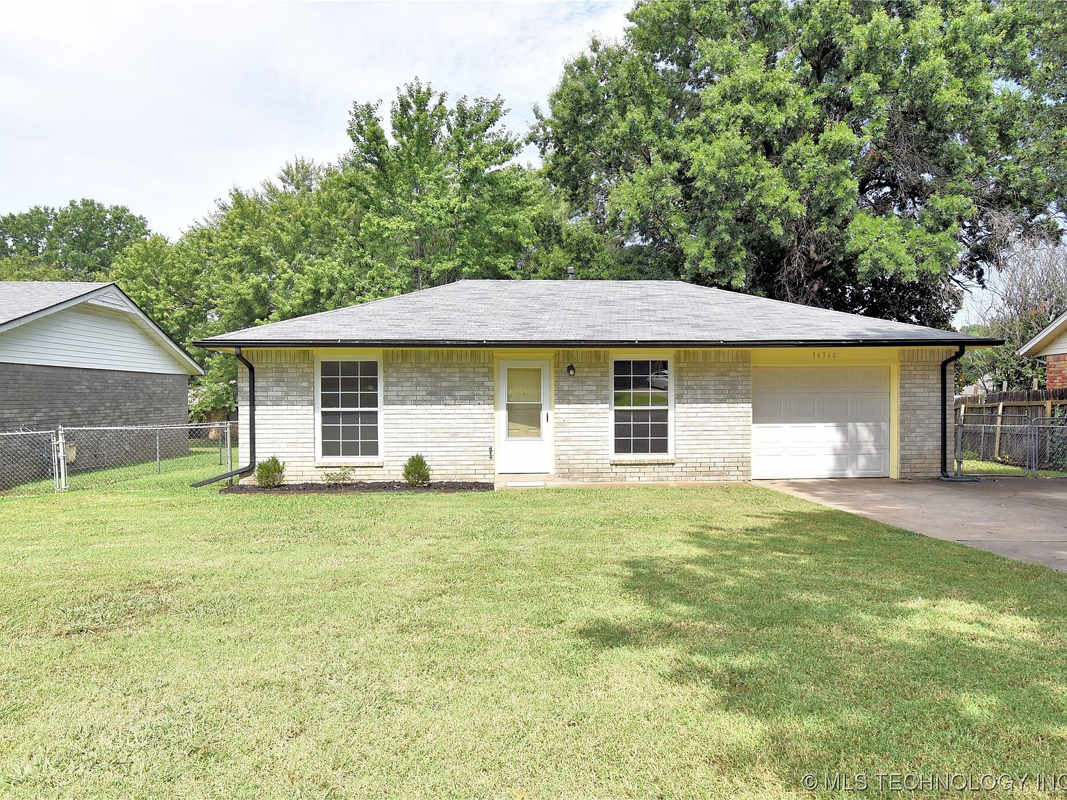 14360 S 300th East Ave, Coweta, OK 74429 | Zillow