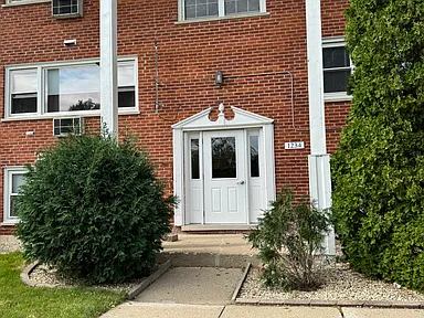 1234 Main St Antioch IL | Zillow
