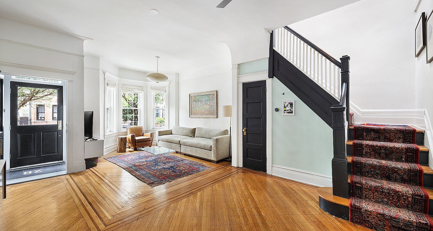 28 Stephens Ct, Brooklyn, NY 11226 | MLS #S1763660 | Zillow