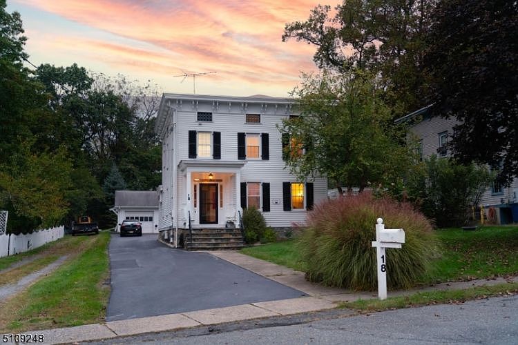 18 W Main St, Clinton, NJ 08809 | Zillow