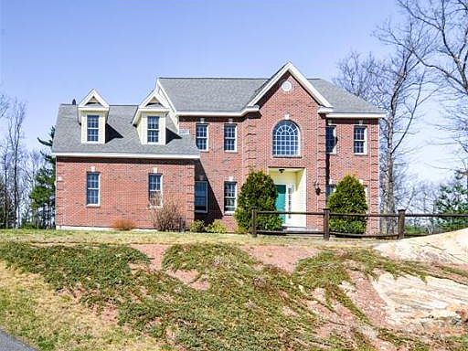 47 Mohawk Path, Holliston, MA 01746 | Zillow