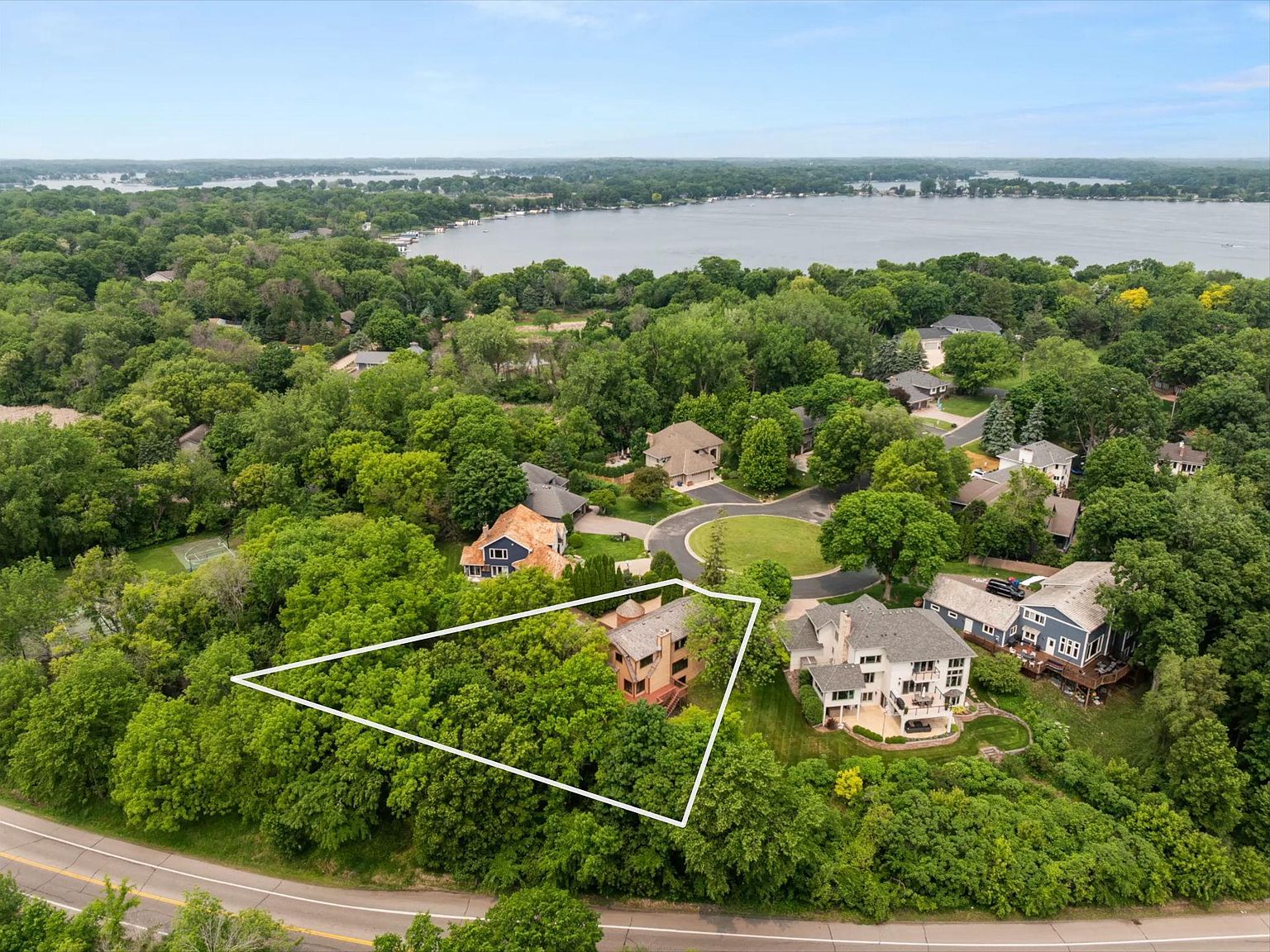 3147 Lafayette Ridge Rd, Wayzata, MN 55391 | Zillow