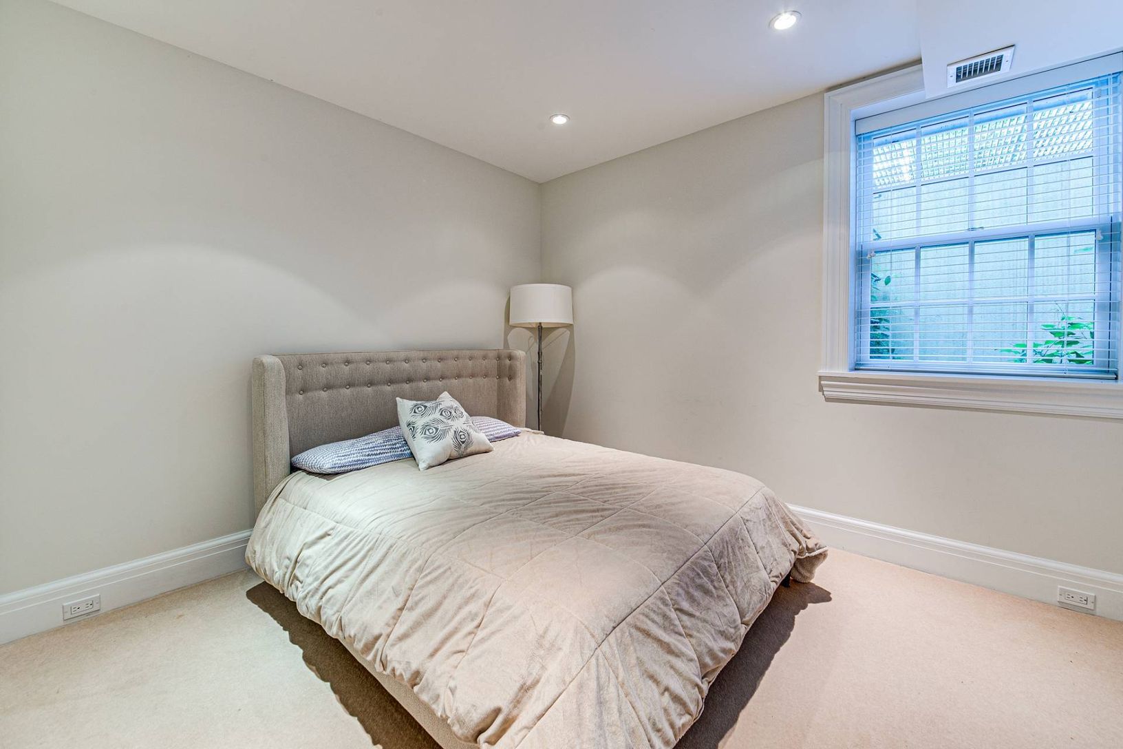 99 Fairfield Pond Ln, Sagaponack, NY 11963 | Out East