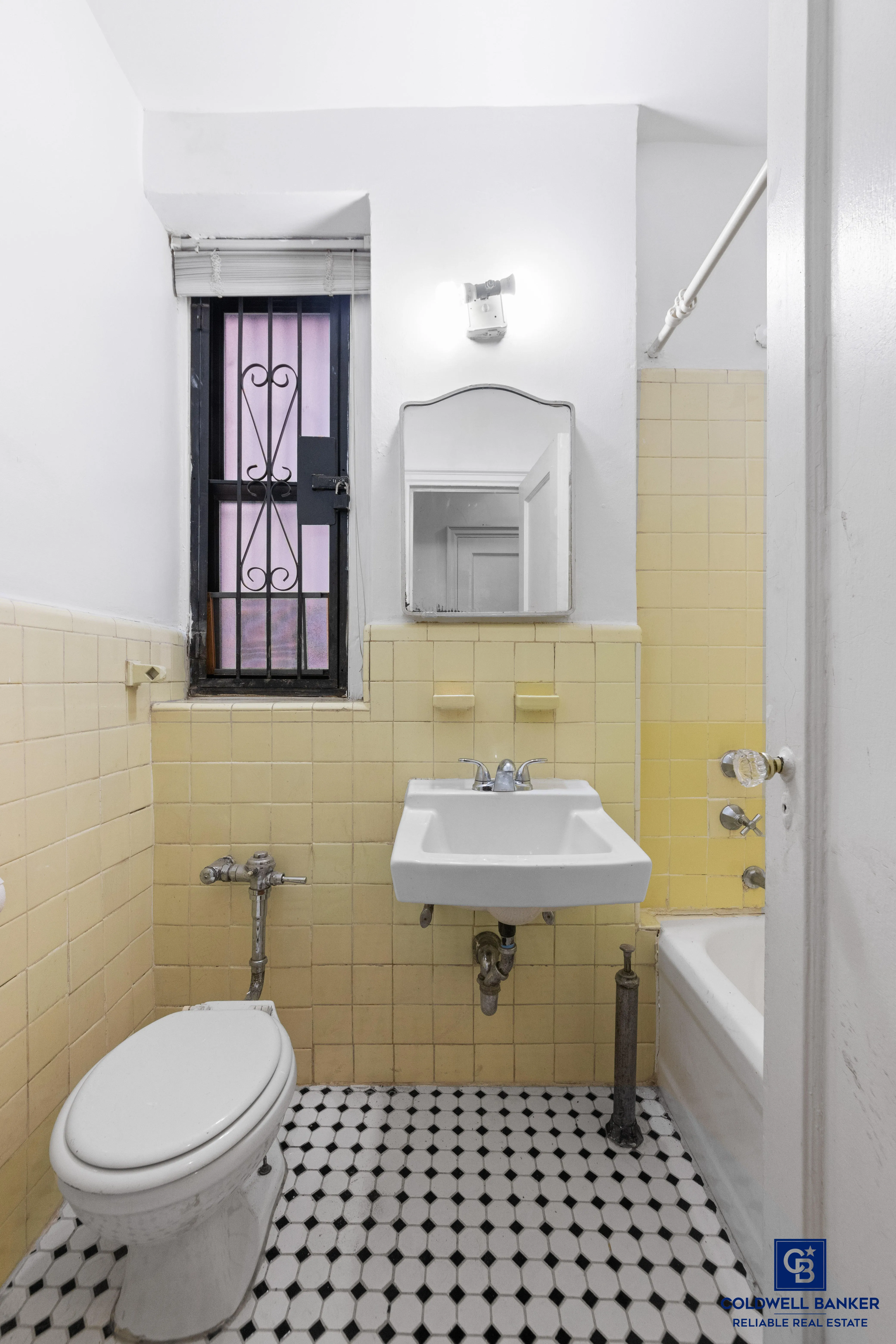 3000 Valentine Avenue #1D in Bedford Park, Bronx | StreetEasy