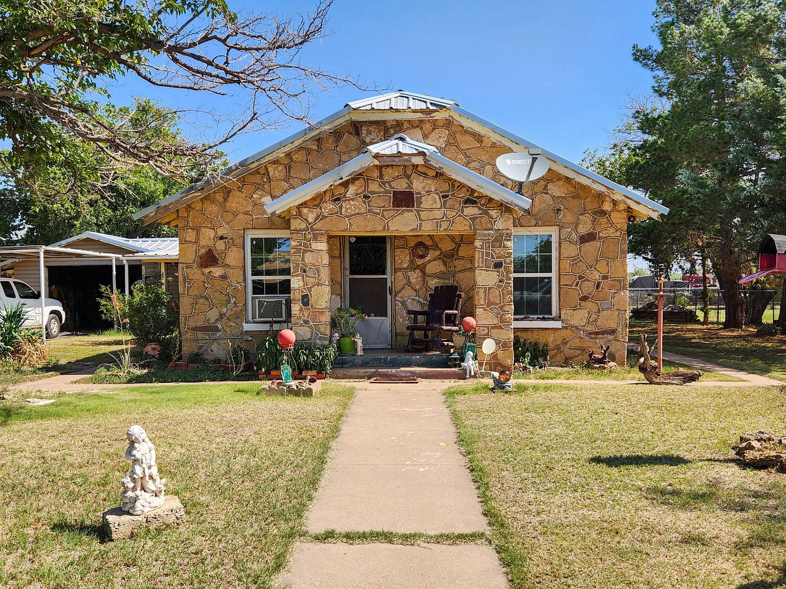 1206 W 4th St, Quanah, TX 79252 | MLS #11193621 | Zillow