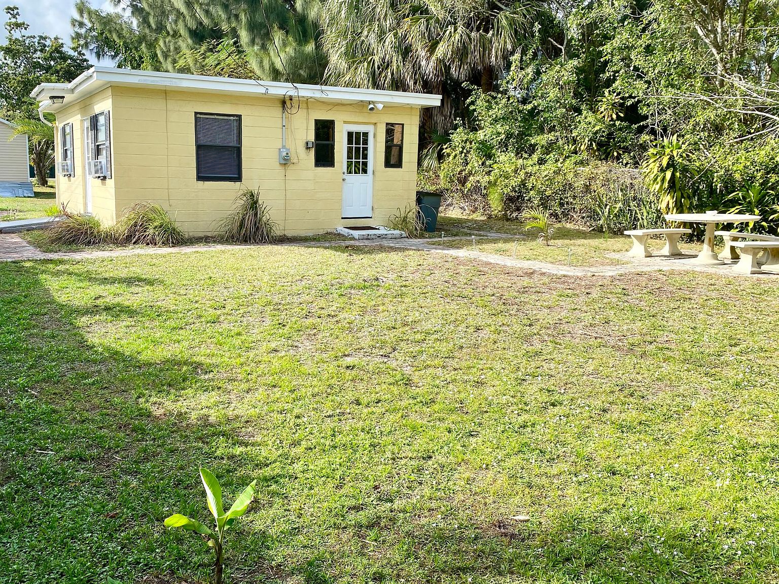 4020 Windham Rd, Glen Ridge, FL 33406 | Zillow