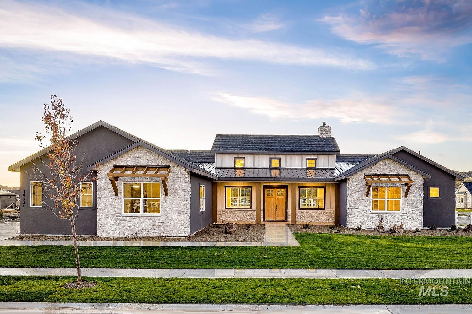 14437 N Woodpecker Ave, Garden City, ID 83714 | Zillow