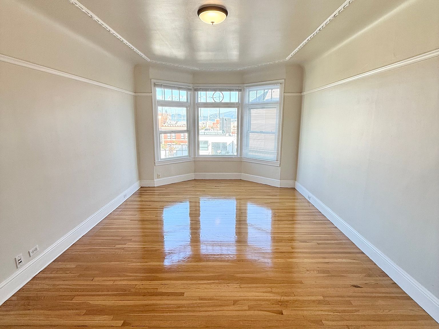 950 Bay St APT 12, San Francisco, CA 94109 | Zillow