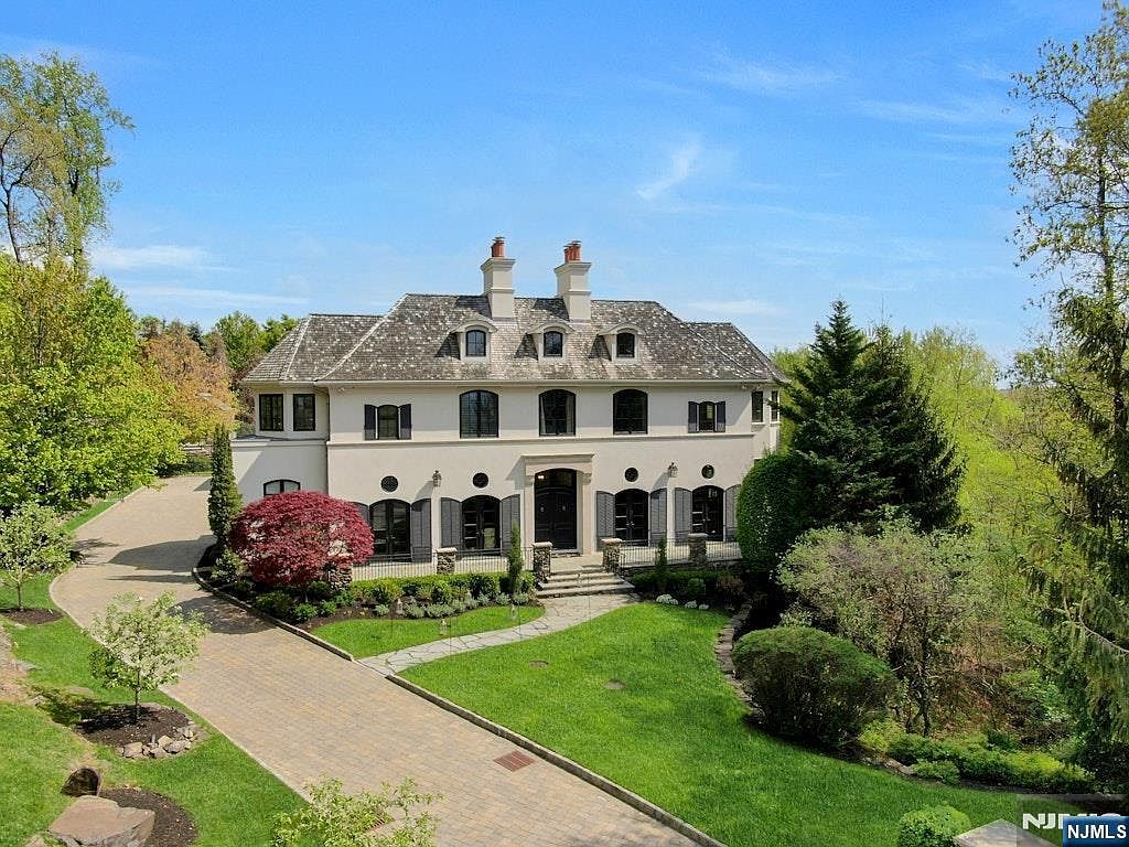 19 Autumn Ter, Alpine, NJ 07620 | MLS #25015226 | Zillow