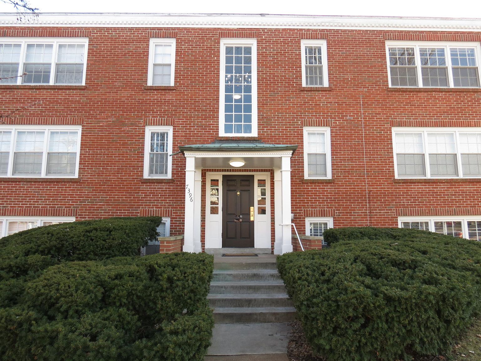 7396 Maple Ave, Saint Louis, MO 63143 | Zillow