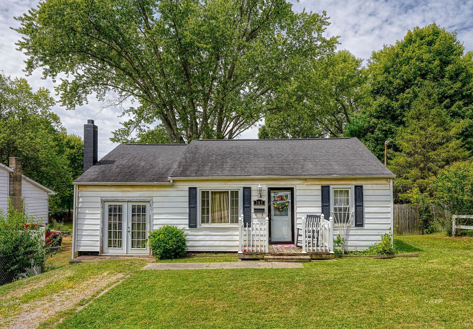 305 Oak St, Mc Arthur, OH 45651 | Zillow