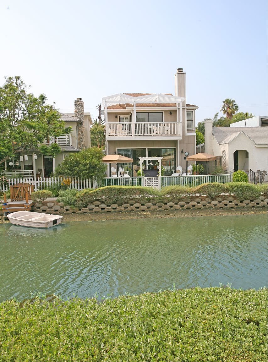 225 Linnie Canal, Venice, CA 90291 | Zillow