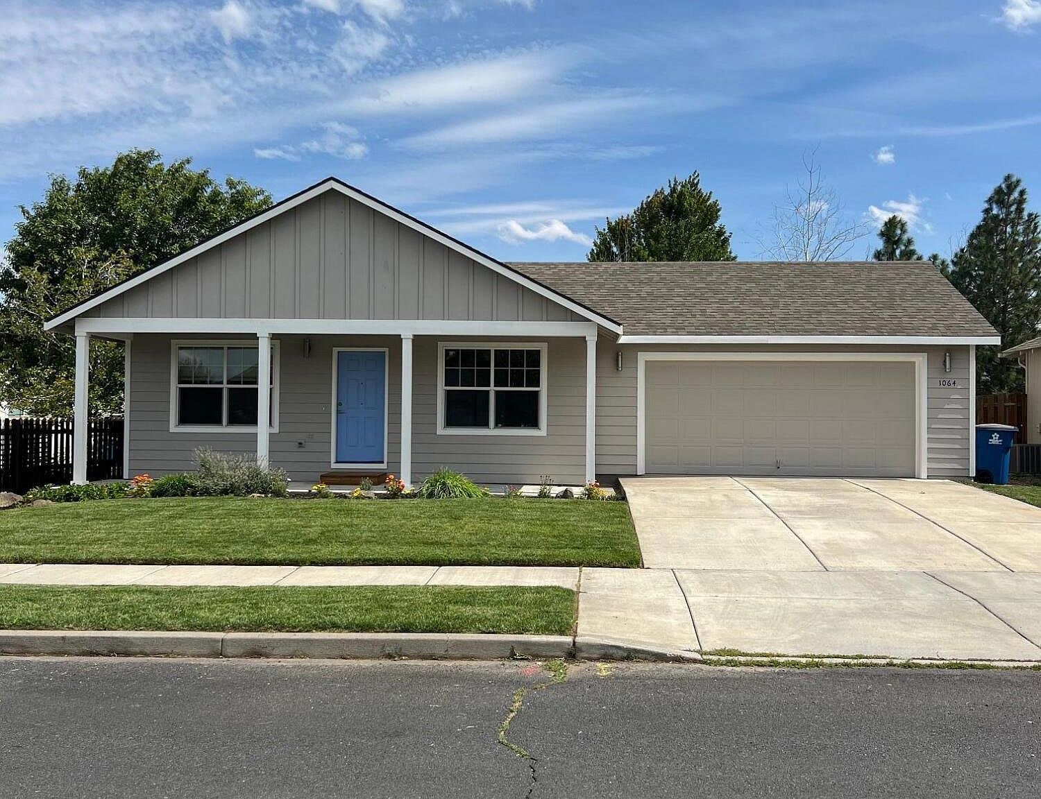 1064 SW 33rd St, Redmond, OR 97756 | Zillow