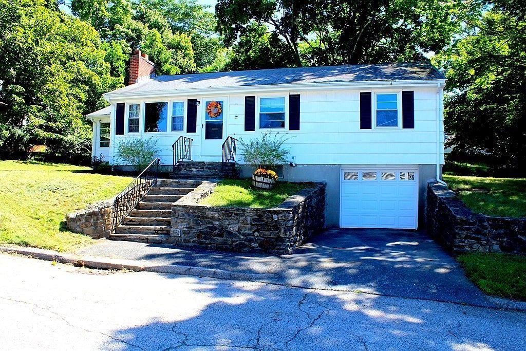 2 Greenbush Rd, Worcester, MA 01604 | Zillow