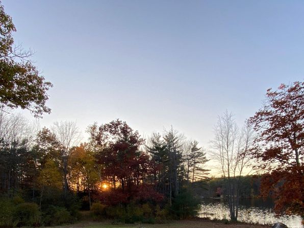 Bennington NH Real Estate - Bennington NH Homes For Sale | Zillow