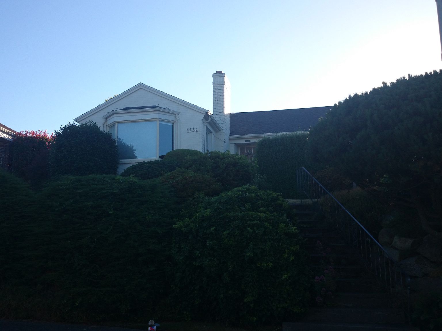 1936 Edgemont Pl W, Seattle, WA 98199 | Zillow