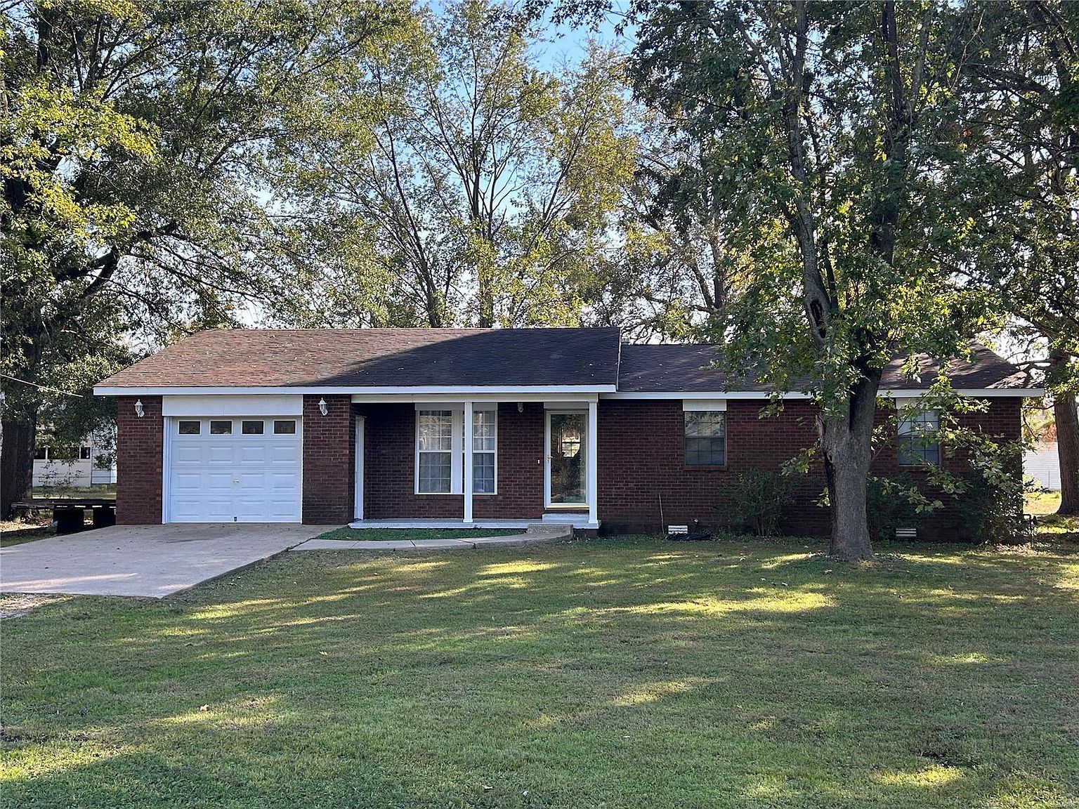 702 E Silver St, Naylor, MO 63953 | MLS #24066625 | Zillow