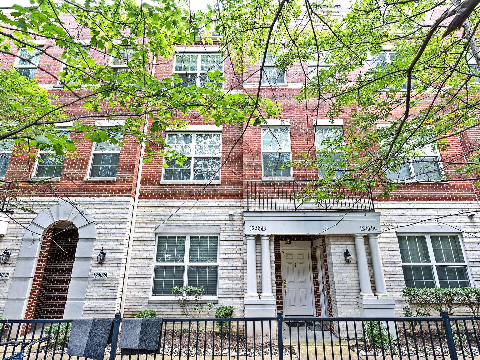 12404 Liberty Bridge Rd #B, Fairfax, VA 22033 | Zillow