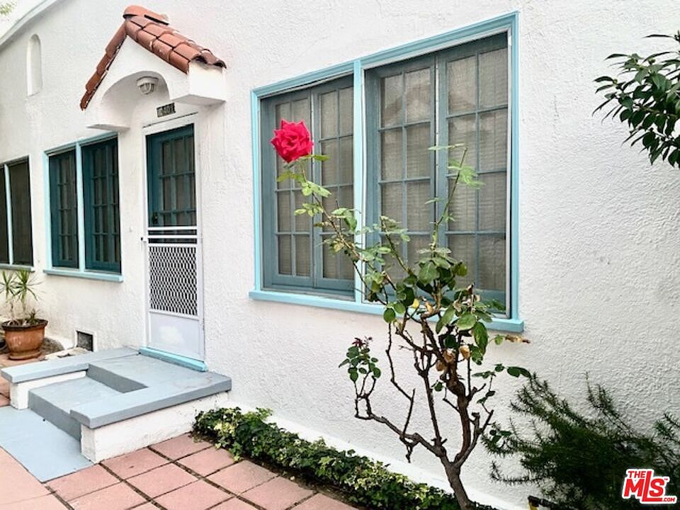 1040 N Sweetzer Ave #1/2, West Hollywood, CA 90069 | Zillow
