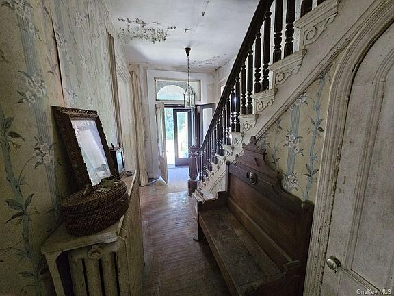 139 Academy Street, Poughkeepsie, NY 12601 | Zillow