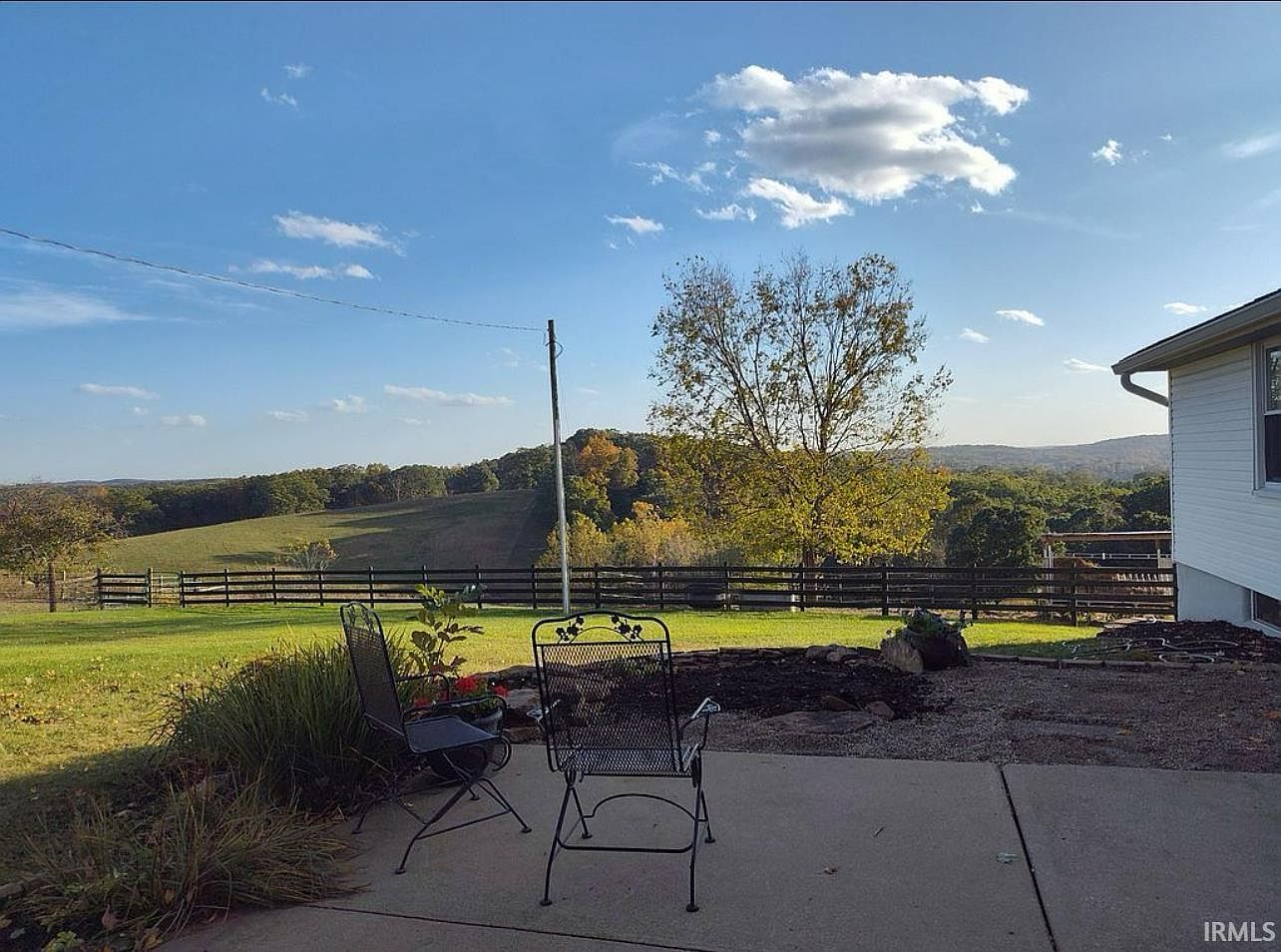 8122 E Sylvania Rd, Bloomfield, IN 47424 | Zillow