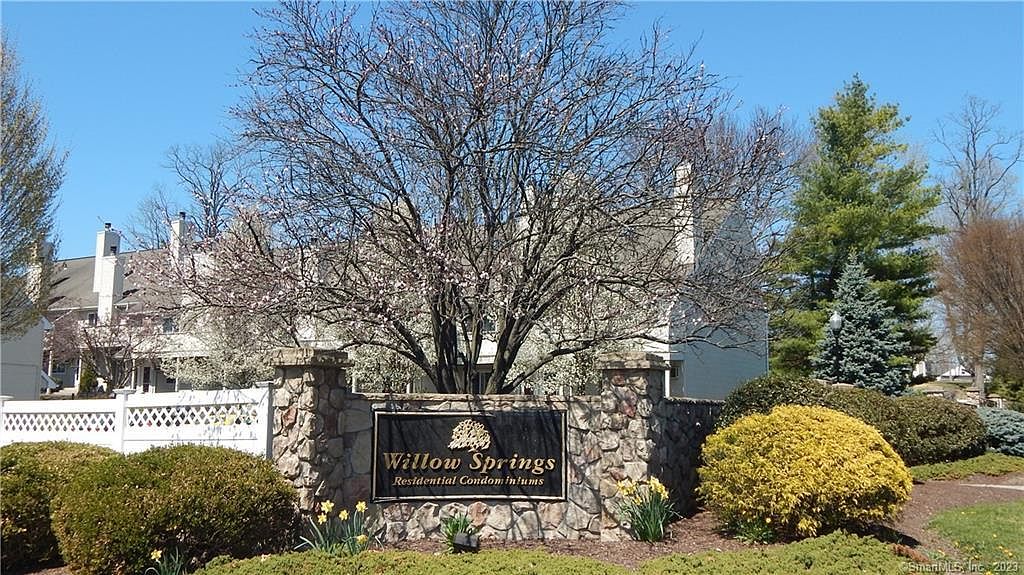 99 Willow Spgs 99 New Milford Ct 06776 Zillow