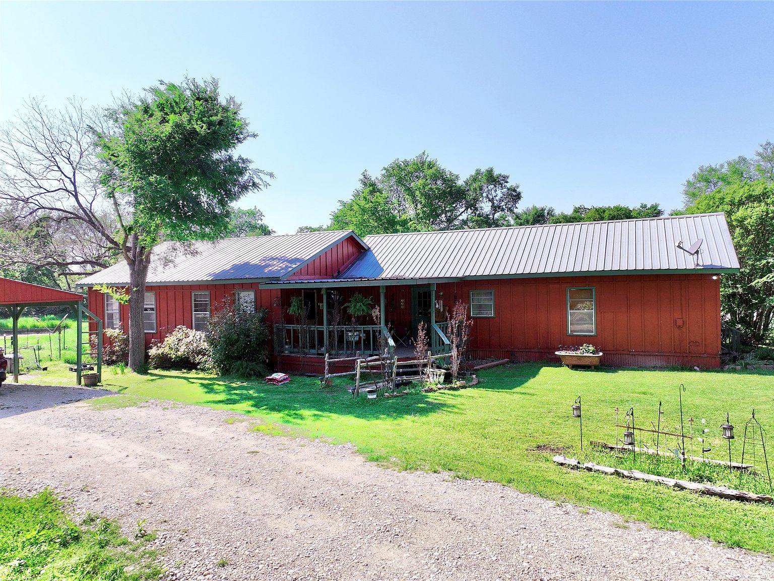 182 Lcr 848, Donie, TX 75838 | Zillow