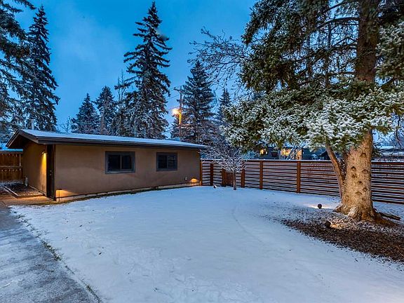 7216 W 11th St SW, Calgary, AB T2V 1N1 | MLS #A2096896 | Zillow