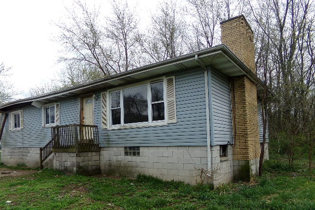 2610 S 13000e Rd, Pembroke Twp, IL 60958 | Zillow