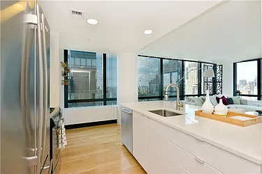 StreetEasy: Two Sutton Place North at 1113 York Avenue in Lenox Hill ...