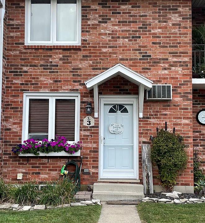 345 Robson Rd #3, Leamington, ON N8H 0A4 | MLS #23018064 | Zillow