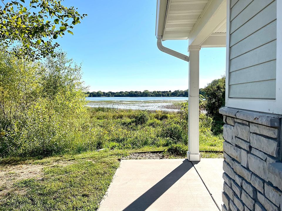 4670 White Bear Pkwy, Saint Paul, MN 55110 | Zillow