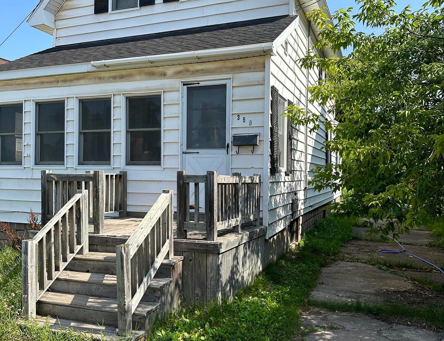 359 & 361 Amanda St, Sault Sainte Marie, MI 49783 | MLS #23-694 | Zillow