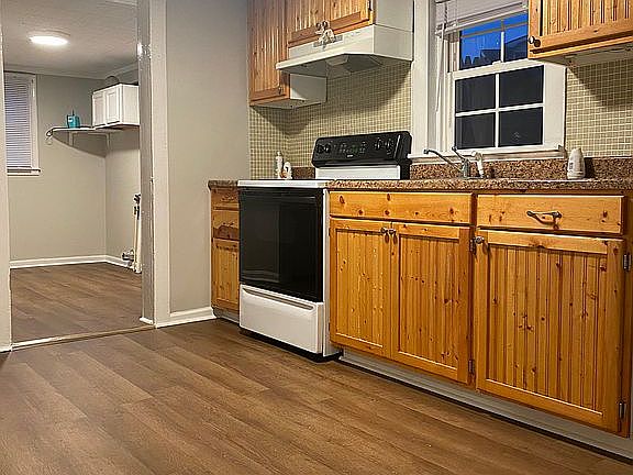 406 Cook St, Greensburg, KY 42743 | Zillow