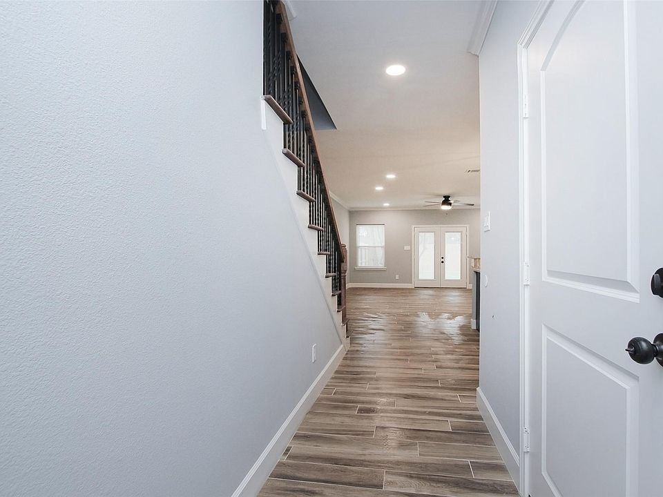 7712 Beckley St, Houston, TX 77088 | Zillow