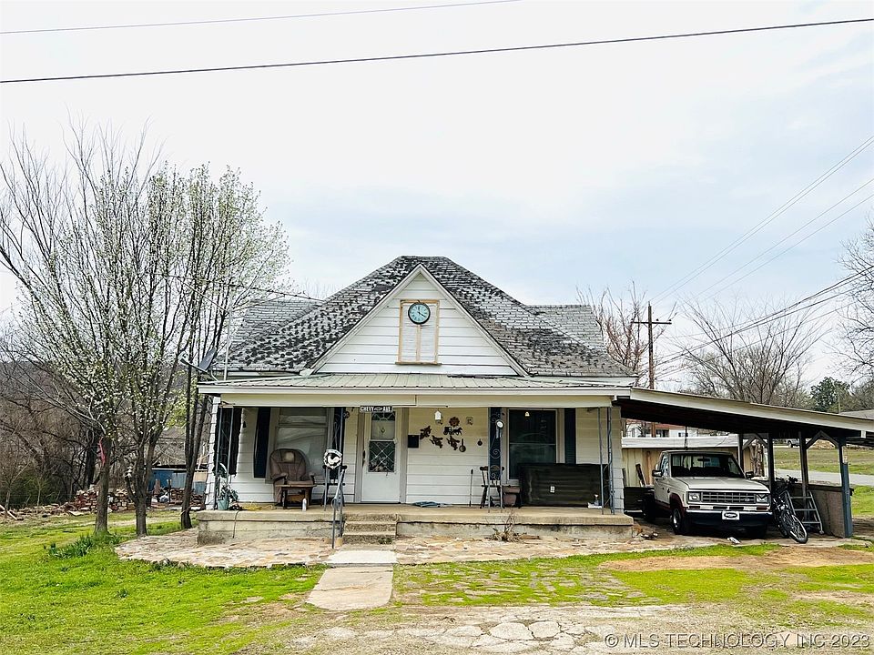 1000 N 6th St, Quinton, OK 74561 | MLS #2307562 | Zillow