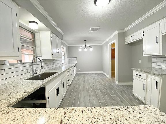 801 Elmwood Dr, Baytown, TX 77520 | MLS #23942042 | Zillow