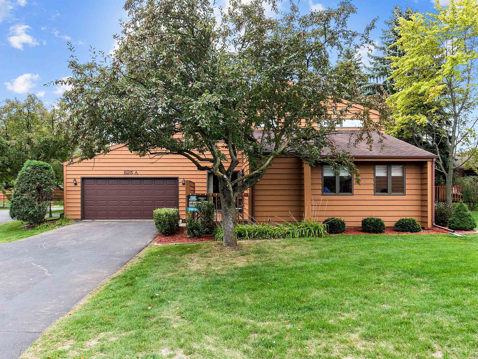 925 E Windfield Pl APT A, Appleton, WI 54911 | Zillow