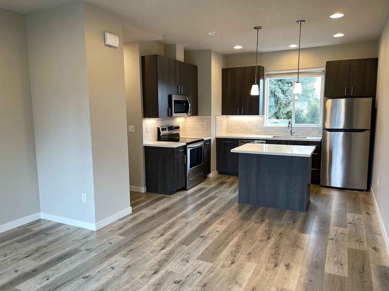 8961 N Kellogg St #8961, Portland, OR 97203 | Zillow