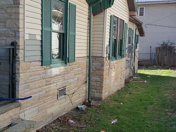 308 Spruce St, Appalachia, VA 24216 | MLS #93854 | Zillow