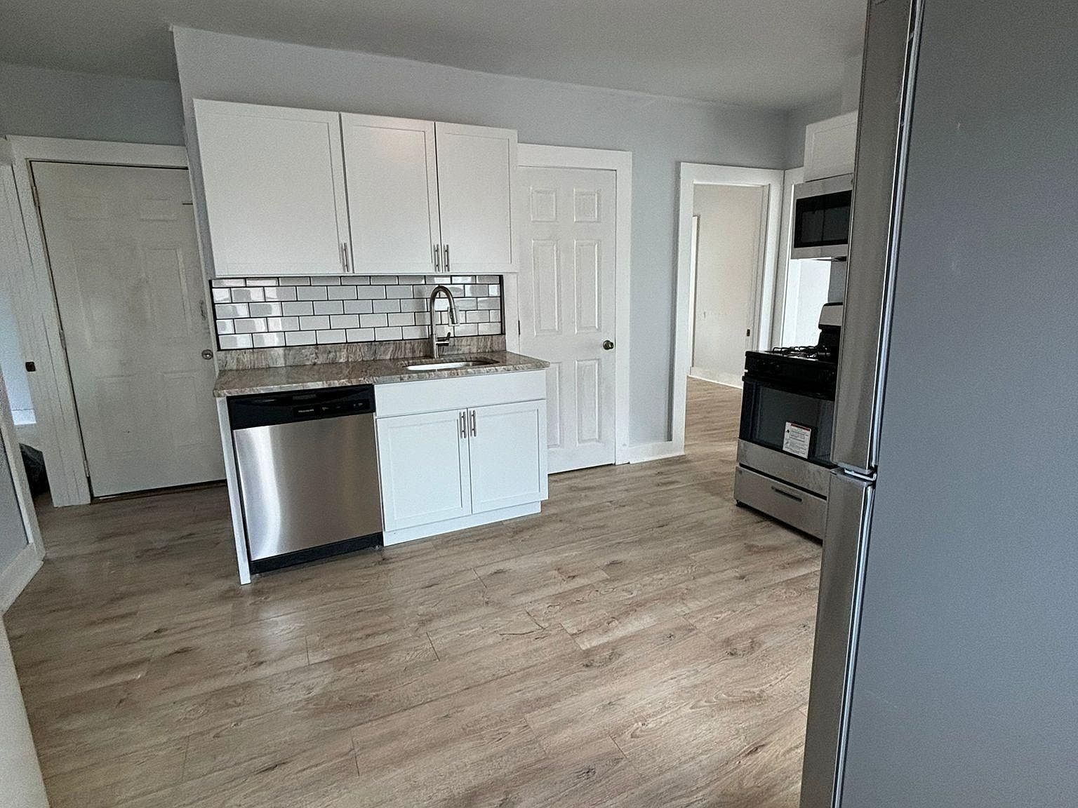 5 Winthrop St APT 1, Worcester, MA 01604 | Zillow