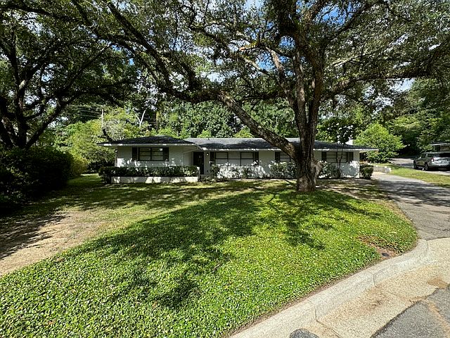 3907 Rutledge Pl, Mobile, AL 36608 | Zillow